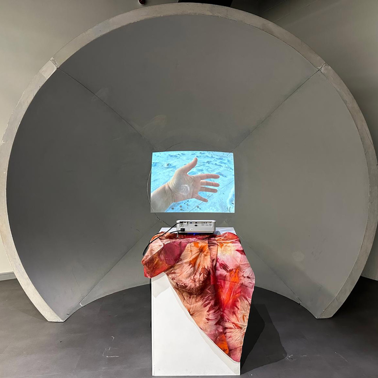 Sandra Becker - artspring - Der Stadtbezirk wird Galerie